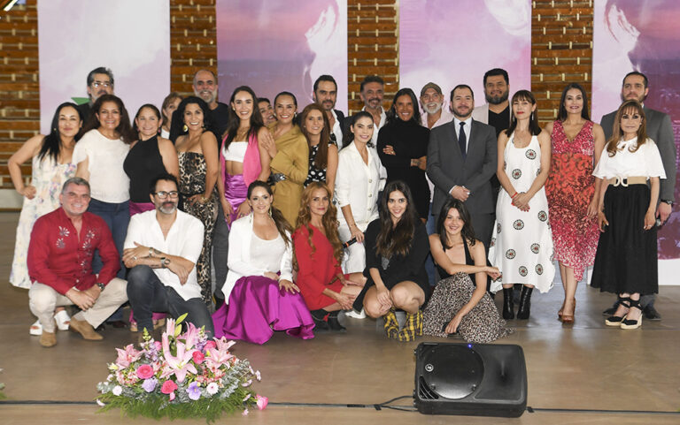 Elisa Salinas de TV Azteca: Los temas de Lo que callamos las mujeres ...